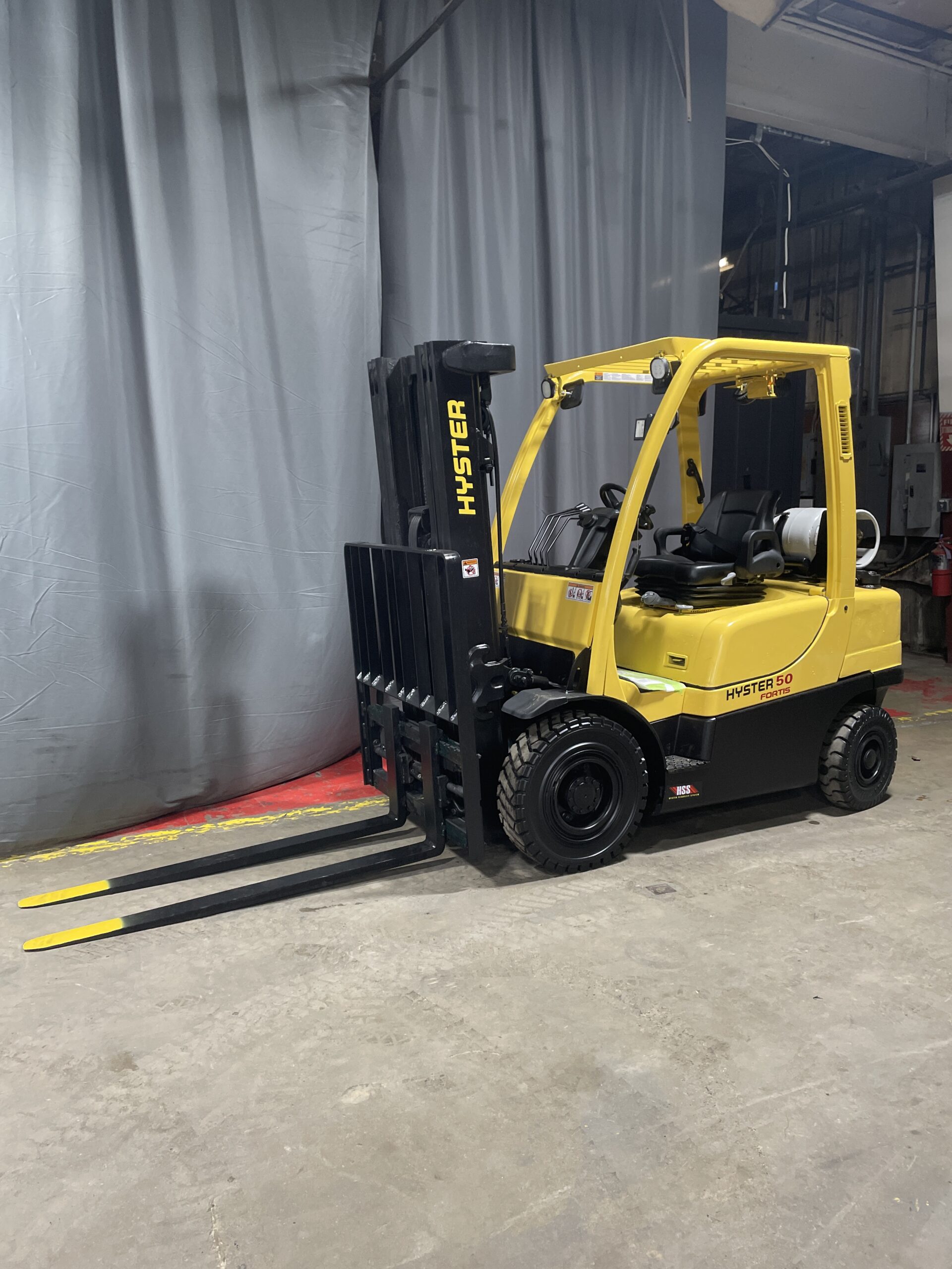 Internal Combustion Forklifts | LiftOne