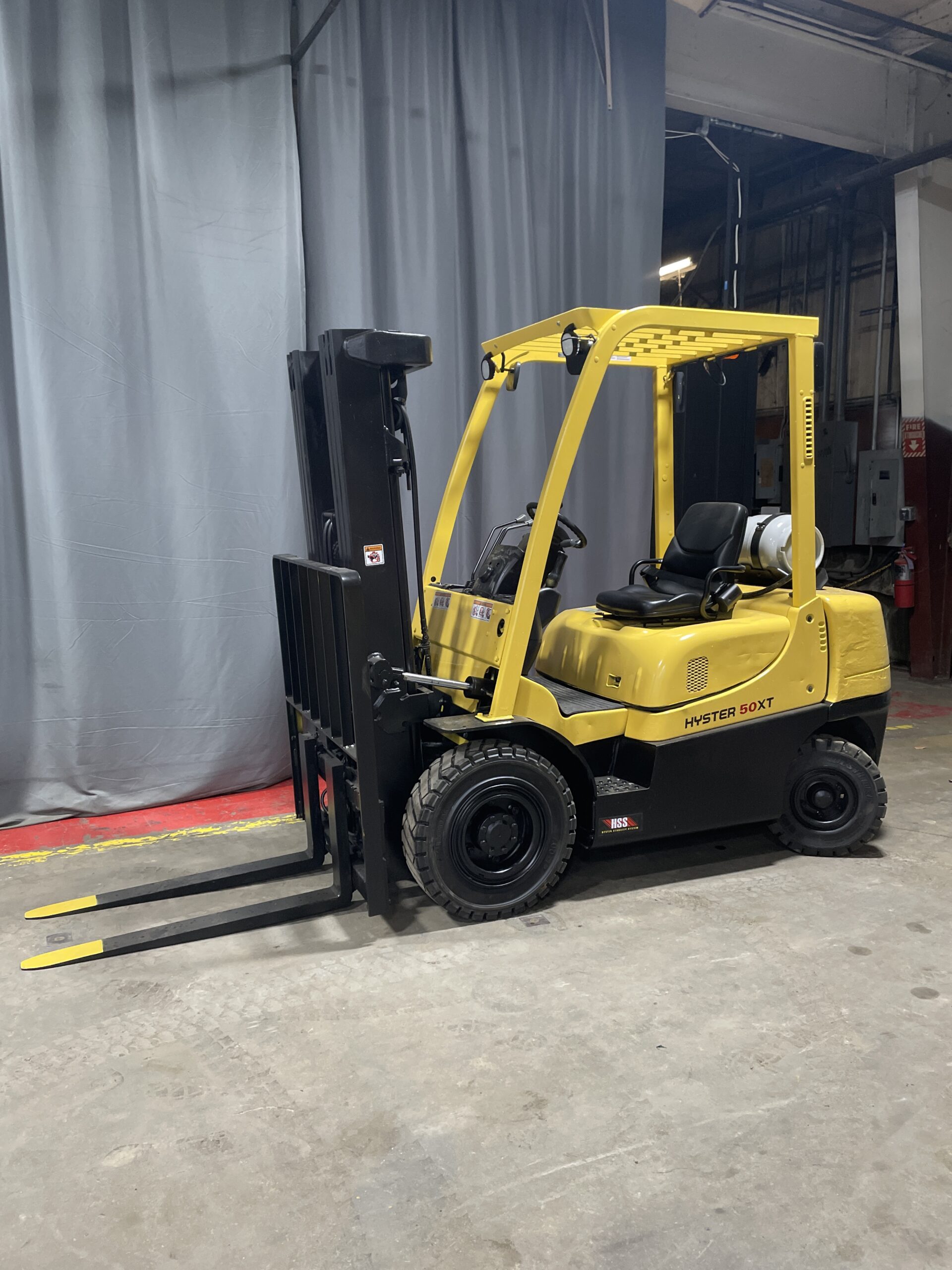 Internal Combustion Forklifts | LiftOne